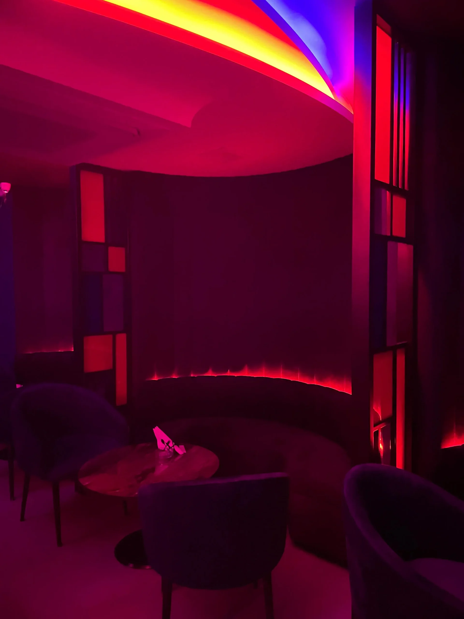 Cluster - Restaurant and Bar - Sara Interior